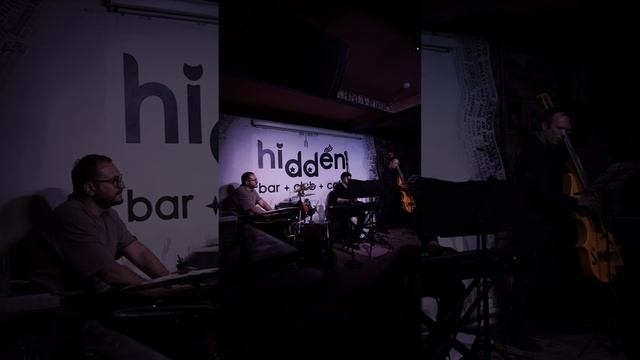 Moon Over Bourbon Street (Hidden 291024)