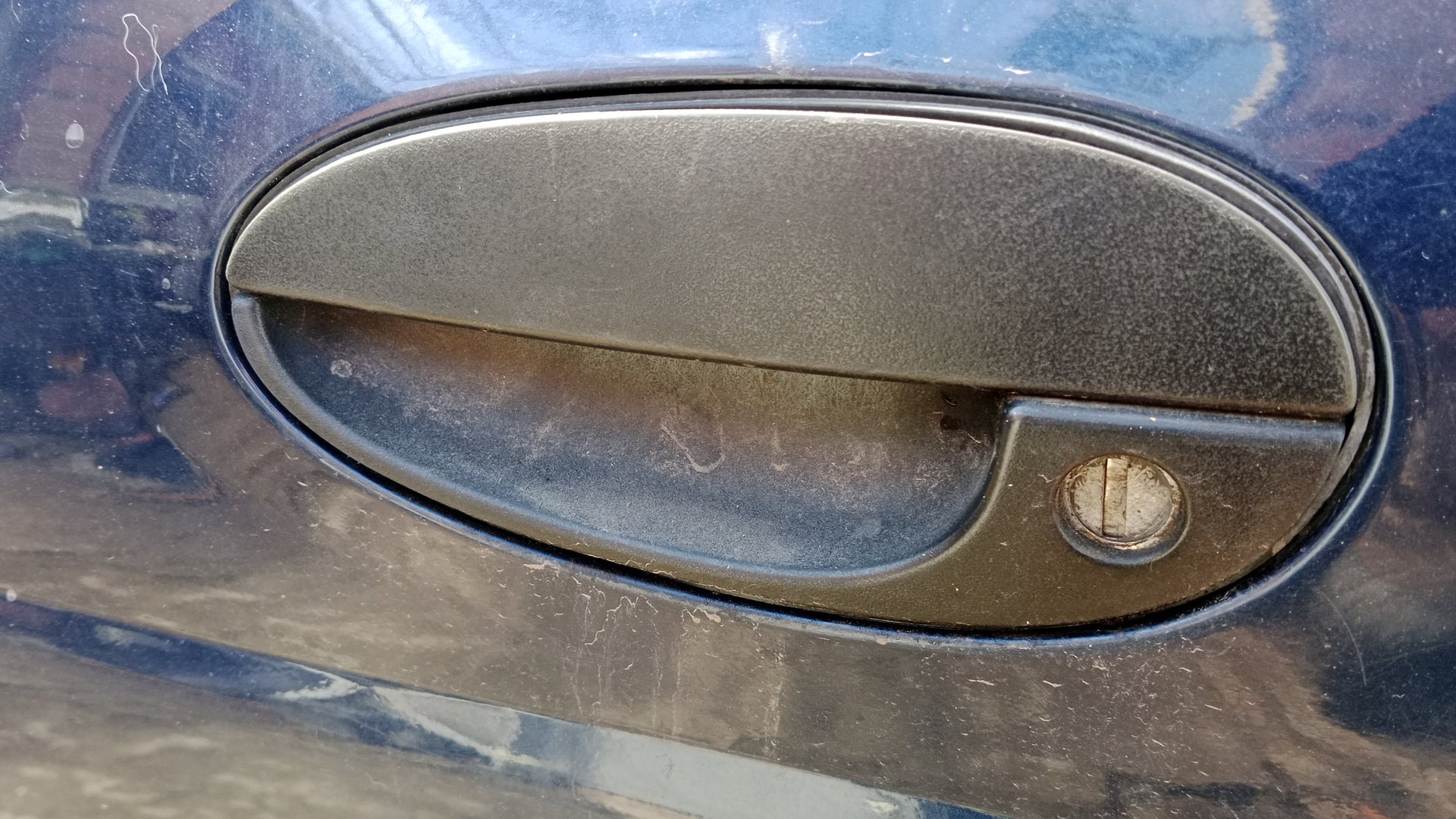 Как снять наружную ручку двери Дэу матиз не снимая стекла