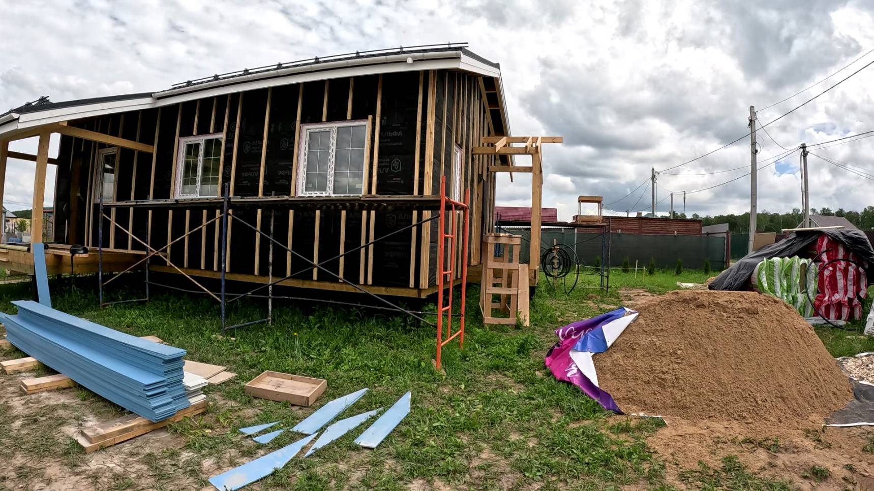 КАРКАСНЫЙ ДОМ ВНУТРИ И СНАРУЖИ