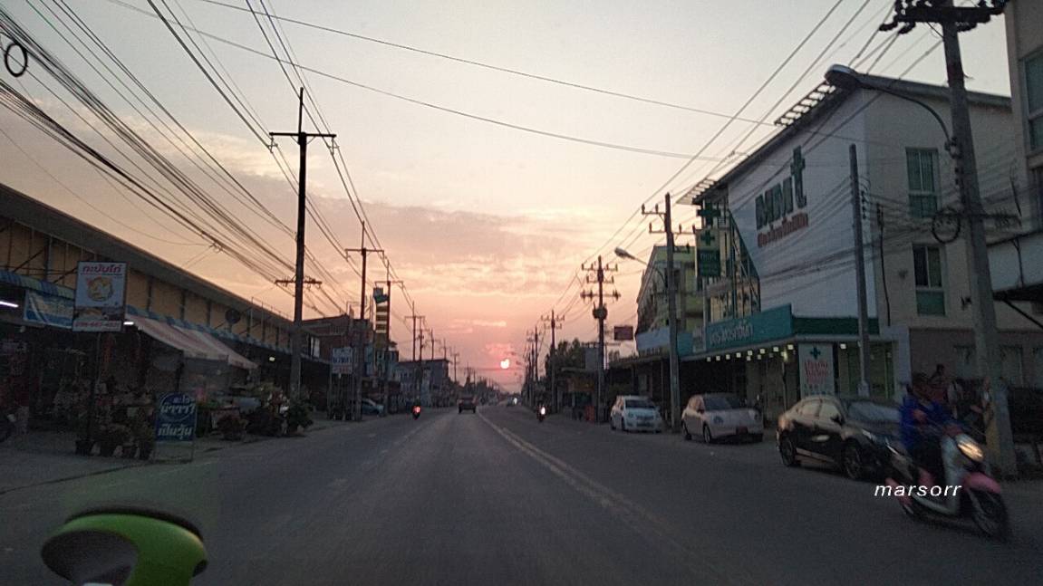 просто вечер-еет, закат, ถนนห้วยใหญ่ хуаяй tesabalrd1 ч.2 по улицам паттайи