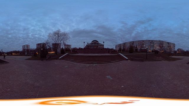 Сквер за новым фонтаном в Сарове (8K 360° видео)