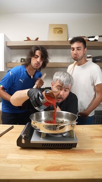 Итальянские спагетти alla Puttanesca