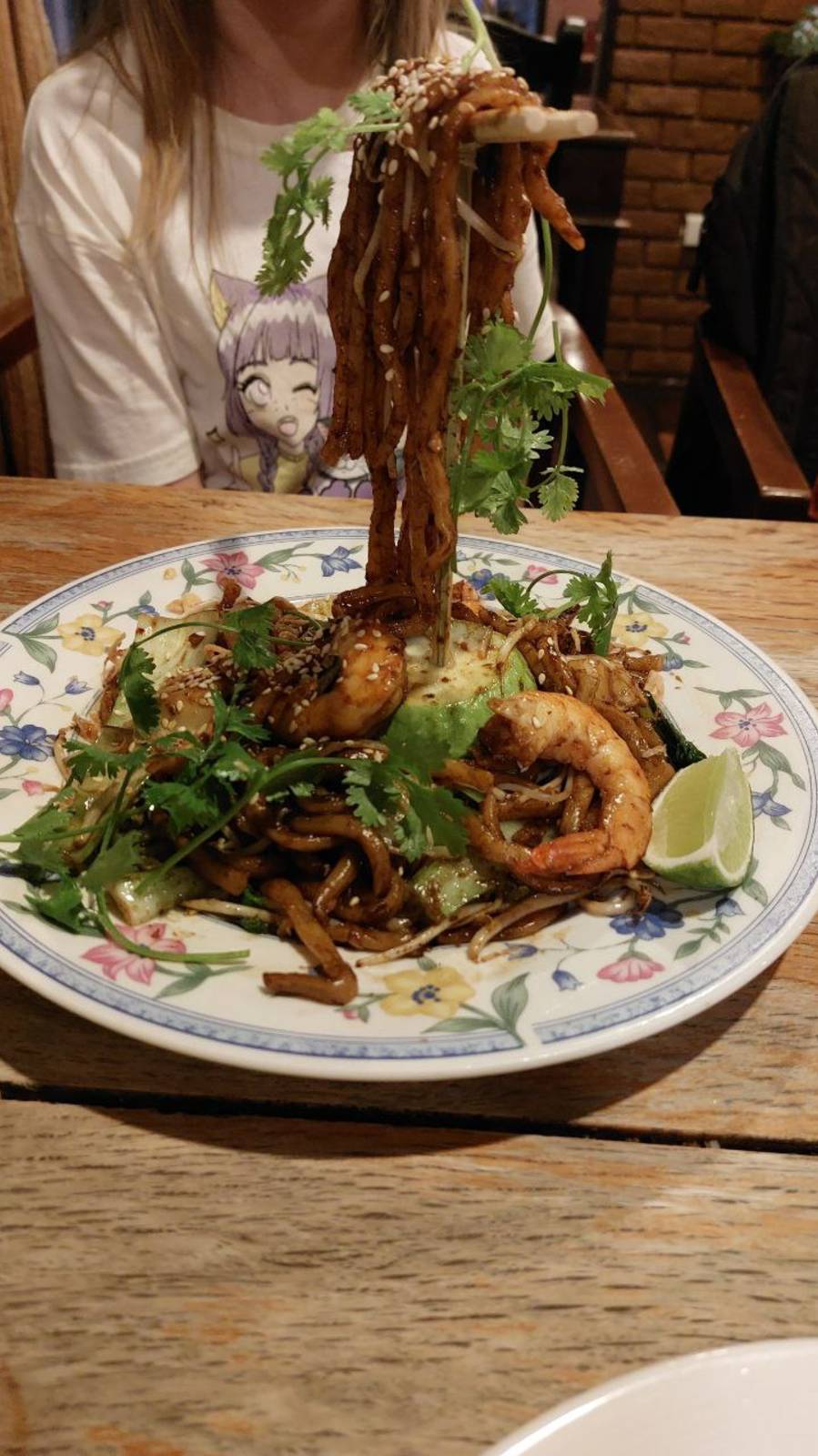 Нячанг, где покушать ЛЕТАЮЩУЮ ЛАПШУ_ Необычная подача блюд