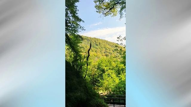 Водопад Псыдах, каскад из трёх водопадов.