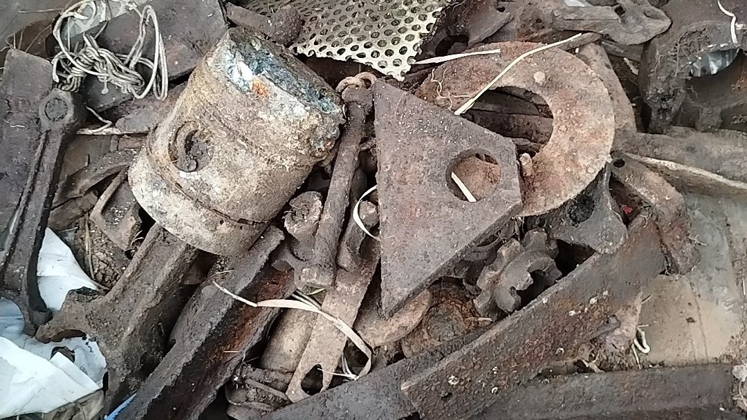 металла всё меньше и меньше