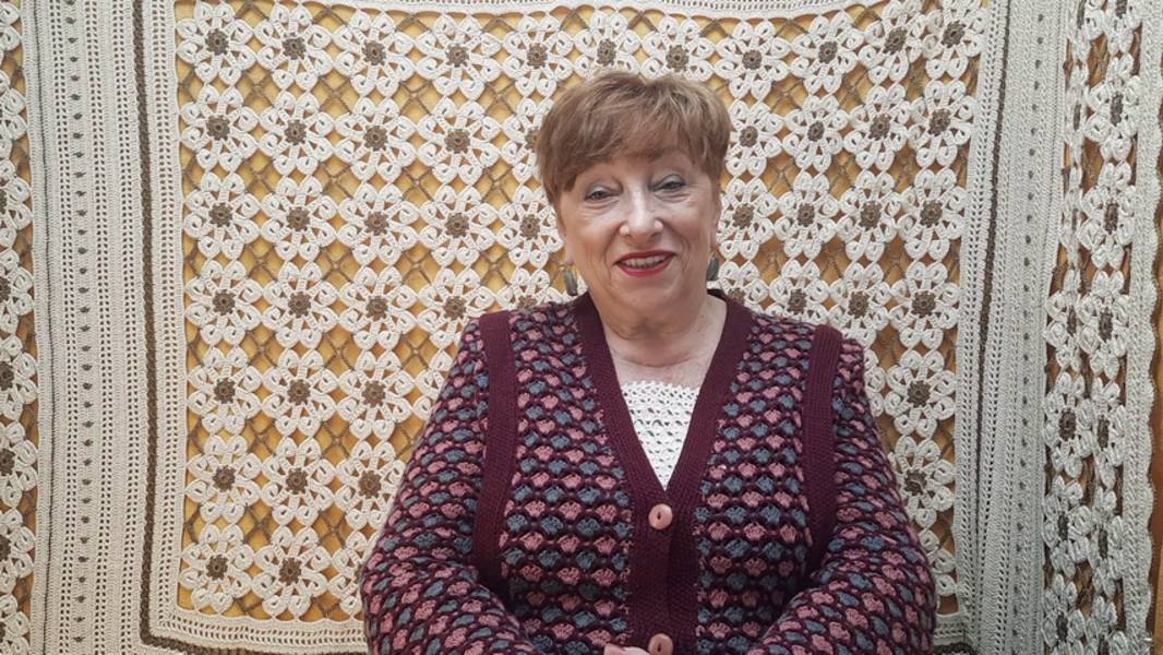 Манишка "Скромница". Мастер-класс по вязанию крючком от О. С. Литвиной.