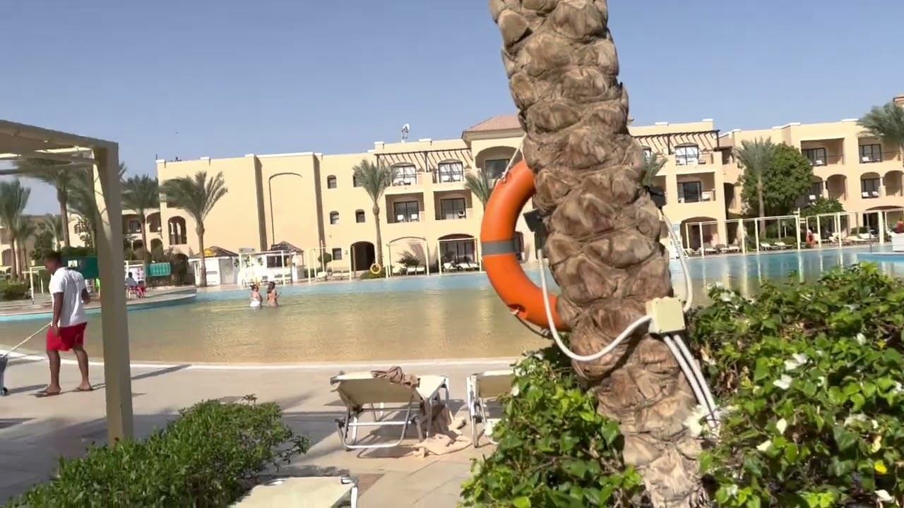 Тур по территории Jaz Aquamarine. Вход в ресторан Топаз