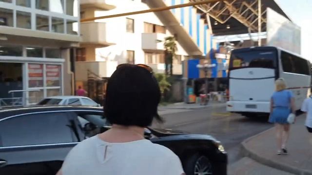 Измеряем_температуру_воды_в_море._Гуляем_в_парке[1]