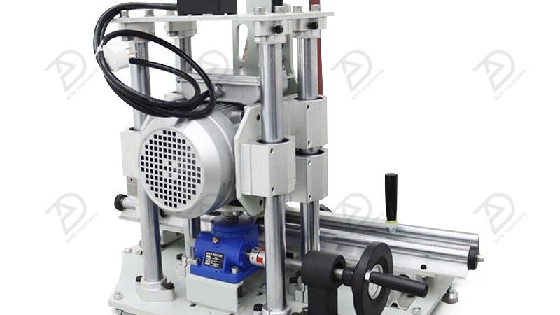 Ленточно-шлифовальный станок спас мой брак! (60 секунд на ремонт ржавых инструментов)