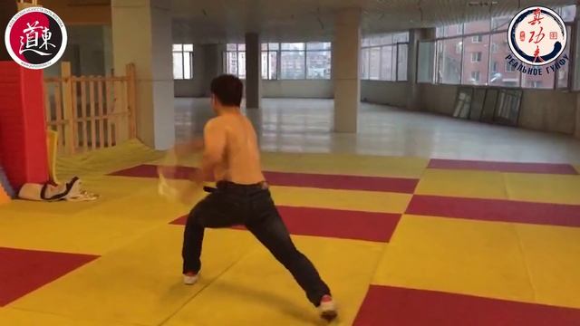 Работа с поясом в шуайцзяо