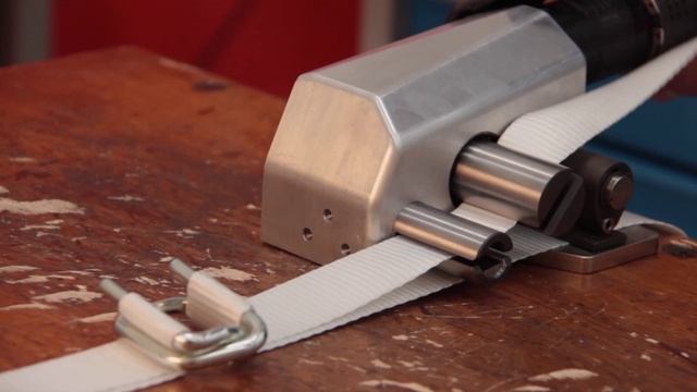 ITA 70 Пневматический инструмент для натягивания кордовой ленты