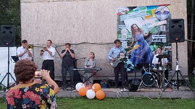 28 Music Hall/Мьюзик Холл