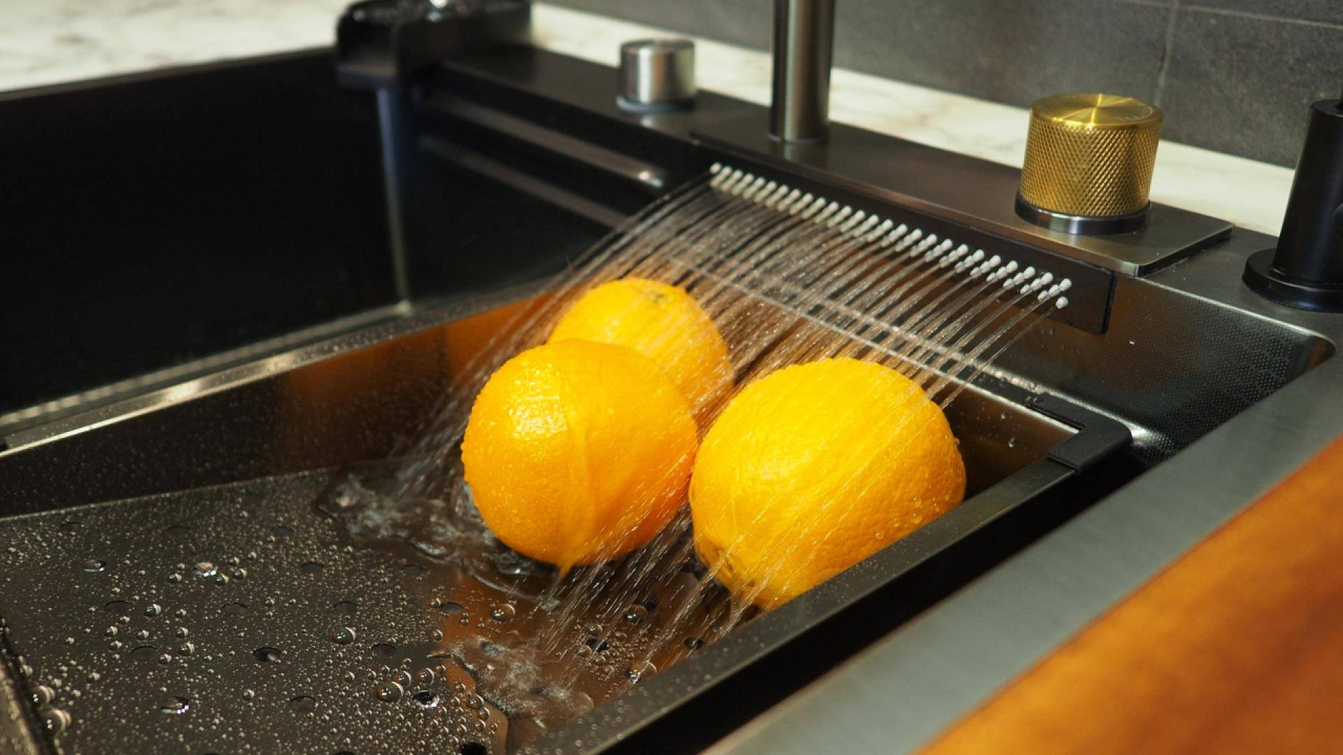 Мойка нержавеющая сталь, прямоугольная одночашевая, со смесителем, 680*450мм, графит, AKS