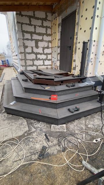 Монтаж ступенек ДПК