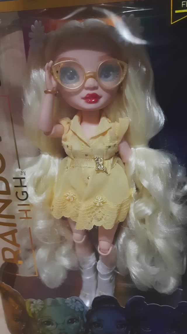 Кукла Rainbow High Delilah Делайла