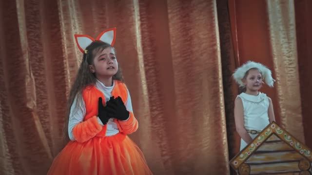 ≪ЗАЯЧЬЯ ИЗБУШКА≫ БАМ Таксимо Татьяна Шаманская. Образцовый театральный коллектив≪ДЕТИ И КУКЛЫ≫