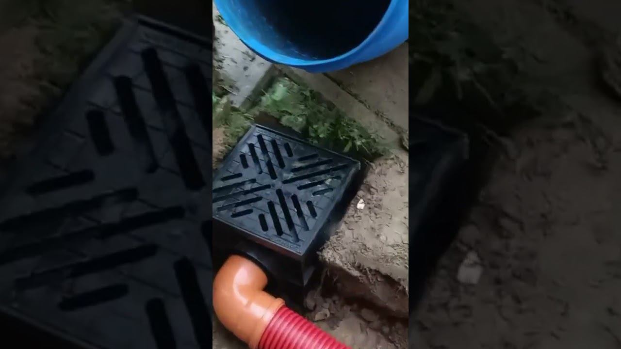 Проверяем уклон ливневой канализации.