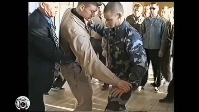 Алексей Алексеевич Кадочников контролирует работу учеников