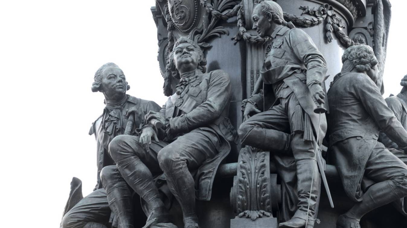 «У ног Императрицы. Светлейший»