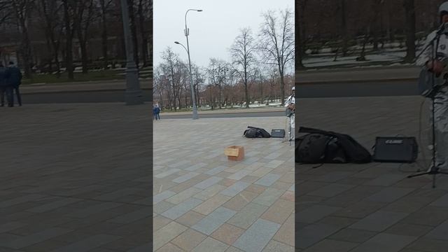 Aleksandr Lazarev - "В этом году"
👻🎤🎸🎹🥁🎶