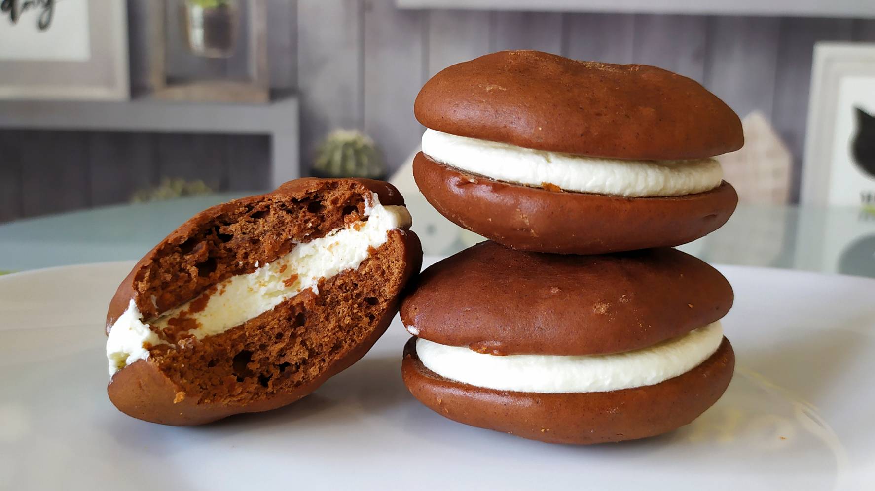 Очень вкусно и просто! Шоколадное пирожное Вупи Пай