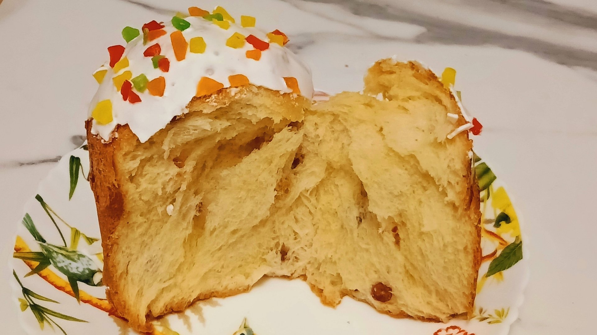 Секрет волокнистого, влажного пасхального кулича.