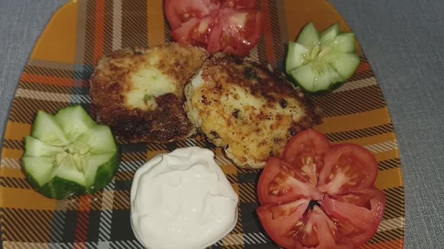 Лакомство для детей и взрослых. Картофельные биточки. С начинкой.