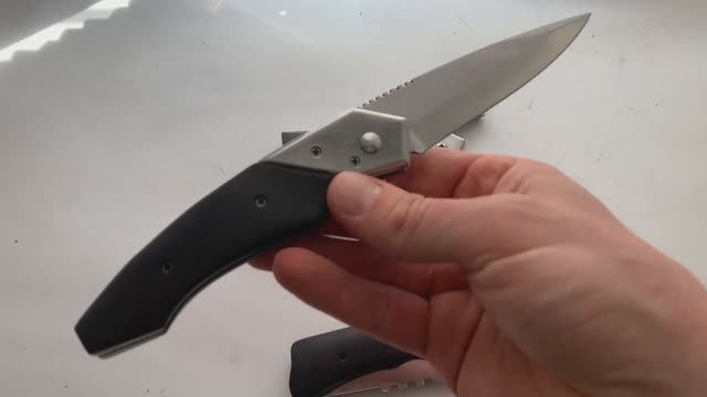 Выкидной нож №2 от производителя "Павловская кузница" pkclinok.ru