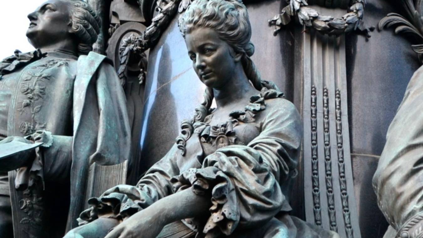 «У ног Императрицы. Любимая подруга»