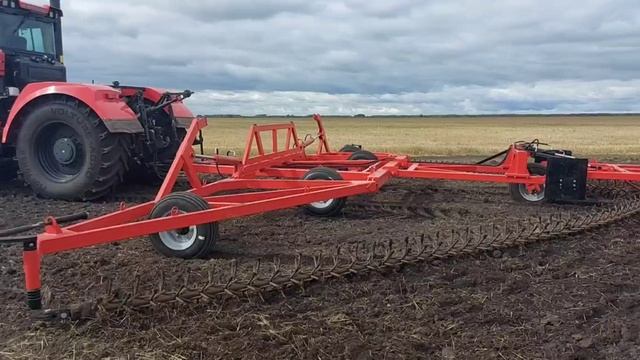 Борона ТехСпецКомплект БШГ-12-2, в работе