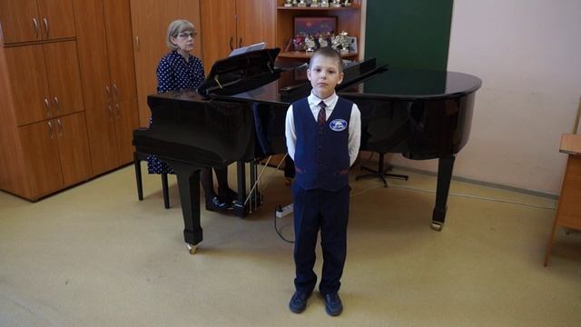 Заруцкий Степан - муз. Л.Бетховен "Малиновка", муз. Е.Попляновой "Солдатик оловянный"