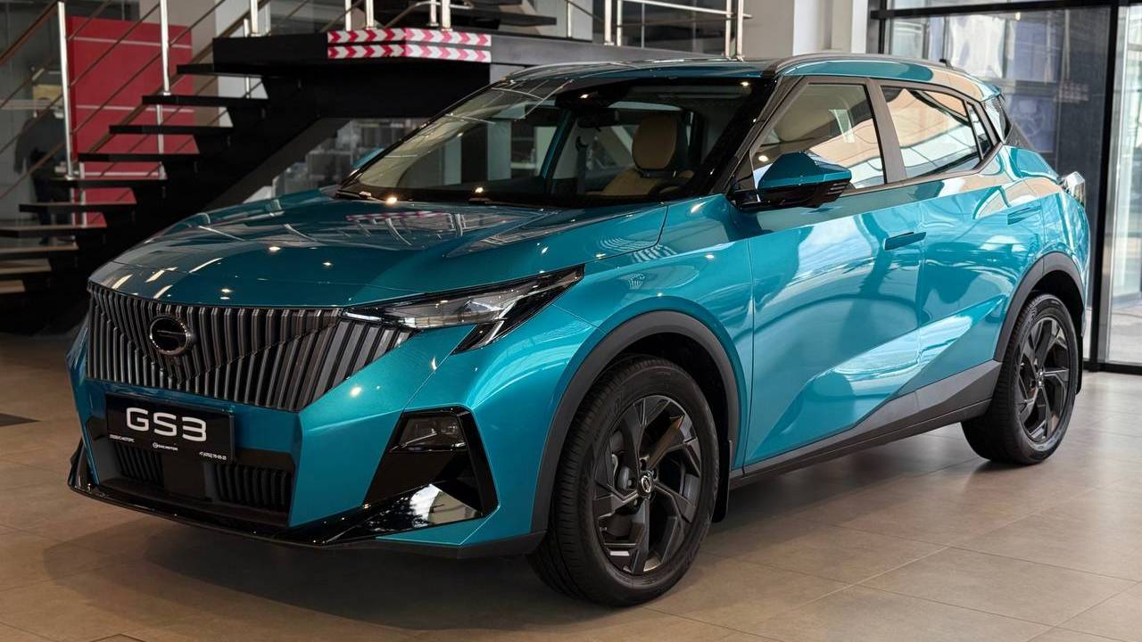 GAC GS3 комплектация GL синий салон коричневый