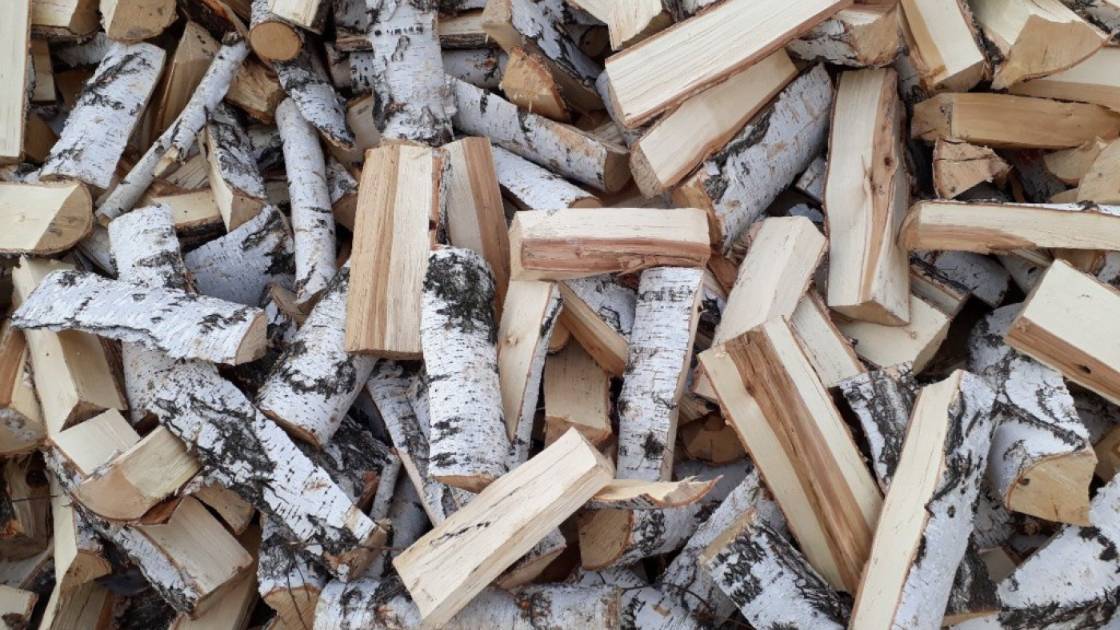 Наша коллективная работа по раскладке дров