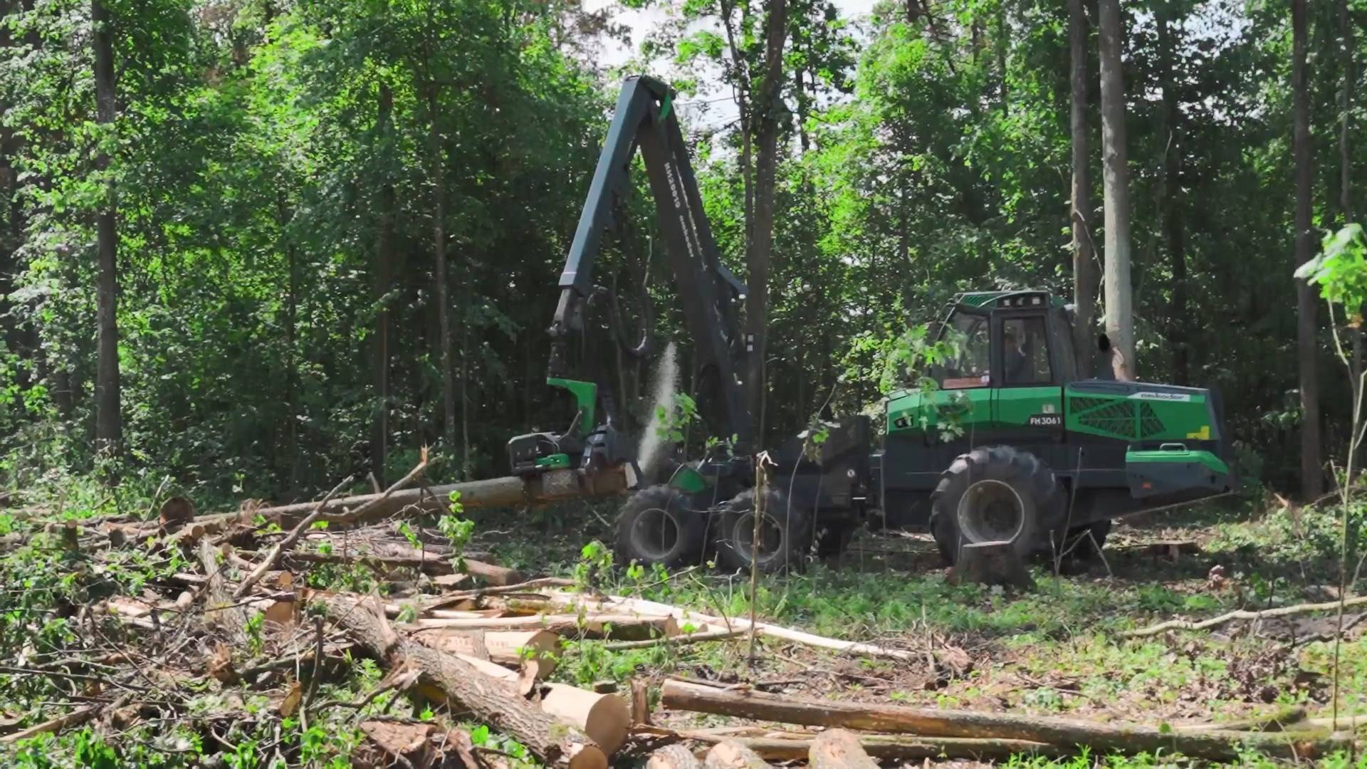 Харвестер AMKODOR FН3061 и Форвардер AMKODOR FF1461 | Лесные машины