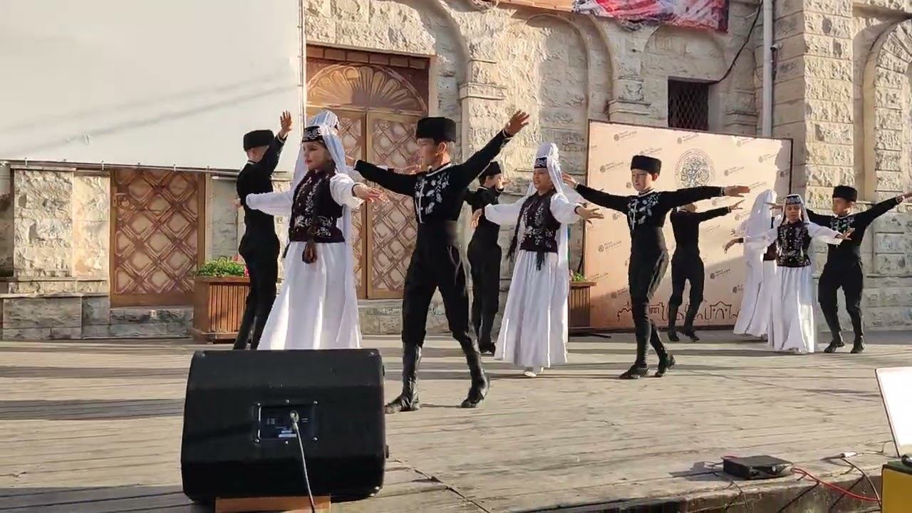 Фестиваль "Летние вечера на Караимской" часть 1.