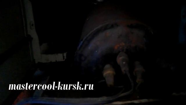 Холодильник Саратов с зарядным штуцером