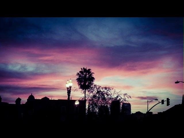 Николай Гумилев "ВЕЧЕР" (Как этот вечер грузен, не крылат...) Читает Павел Морозов