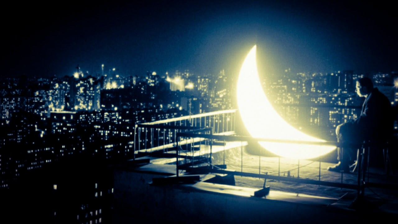 Осип Мандельштам "Я вздрагиваю от холода, мне хочется онеметь..." Читает Павел Морозов