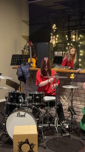 Наша ученица Акулова Анна с композицией HighwayToHell