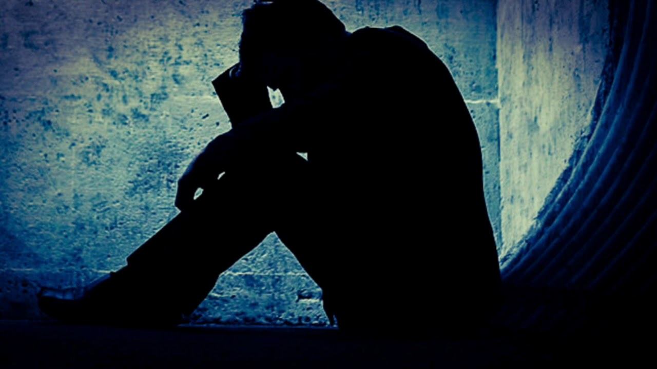 Георгий Иванов "Синеватое облако (Холодок у виска)..." Читает Павел Морозов