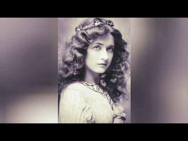 Иннокентий Анненский "Минута" (Узорные ткани так зыбки...) Читает Павел Морозов