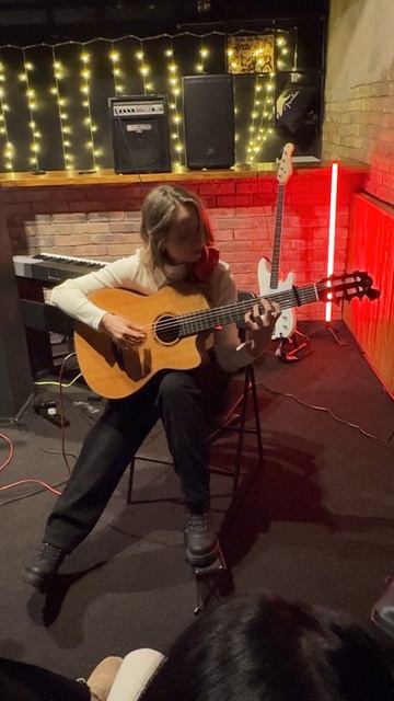 Наша ученица Бревнова Анна с композицией Shape Of My Heart