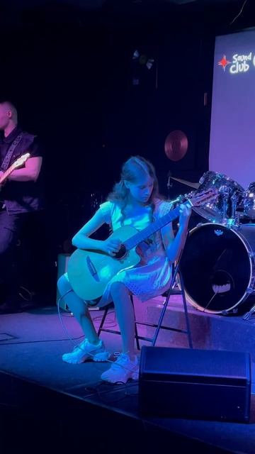 Наша ученица Фоменко Олеся с композицией Испанка