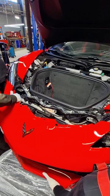 Chevrolet Corvette E-Ray
Часть 1