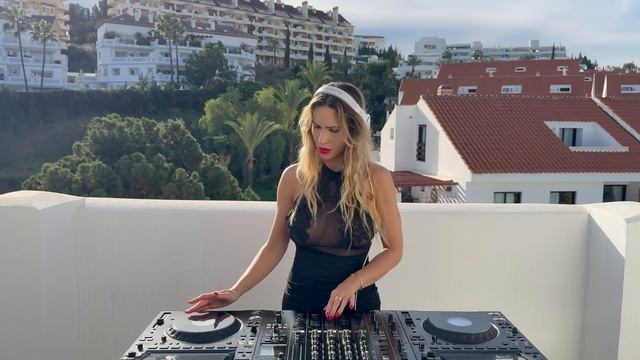 DJ Cherry Lips  MELODIC, TECHNO, PROGRESSIVE, HOUSE MIX 1 HOUR DJ SET DECEMBER