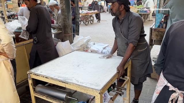 Уличная еда. Миндальный батончик. (ч.8.)