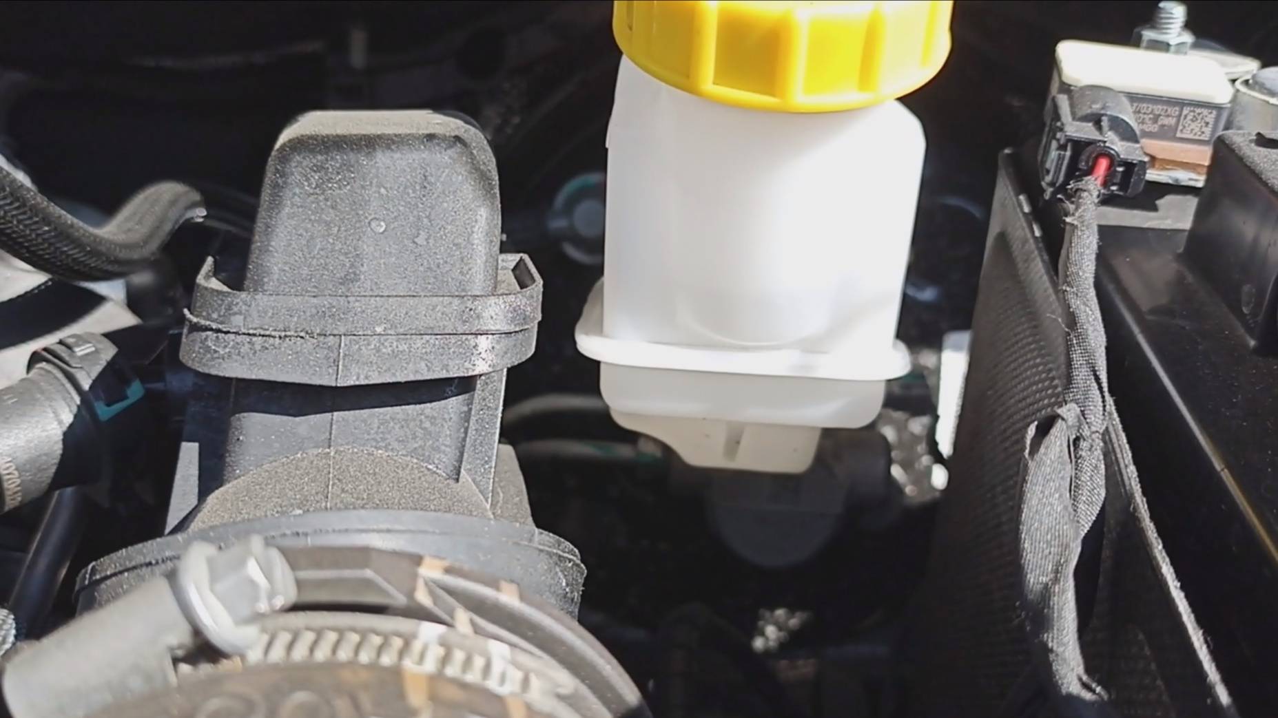 HAVAL H3 Второй отзыв реального владельца - китайцы ОБМАНУЛИ со шторкой и тормозуха вытекла :))