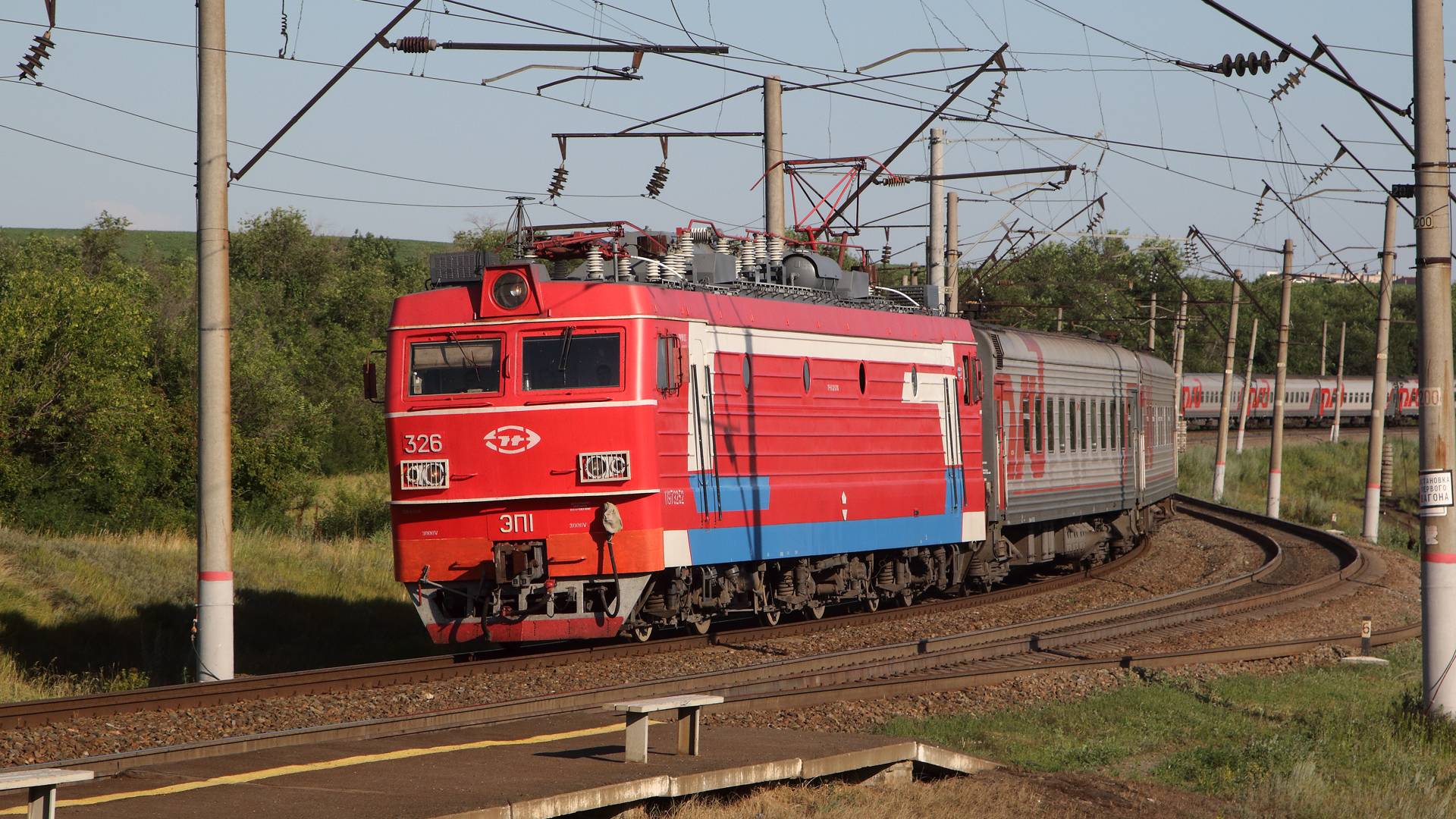 Поезда в окрестностях Саратова. Июль 2023 года