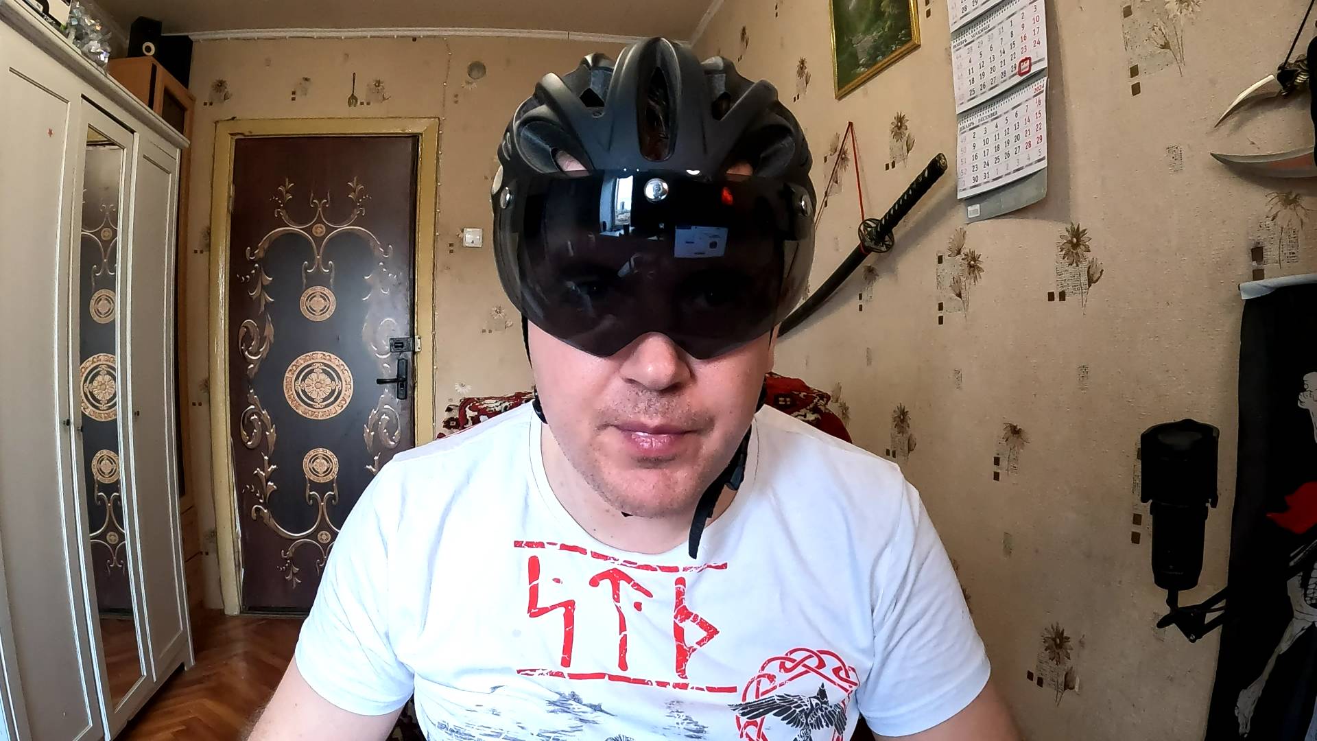 Мое мнение о велосипедном шлеме с визором Cairbull.