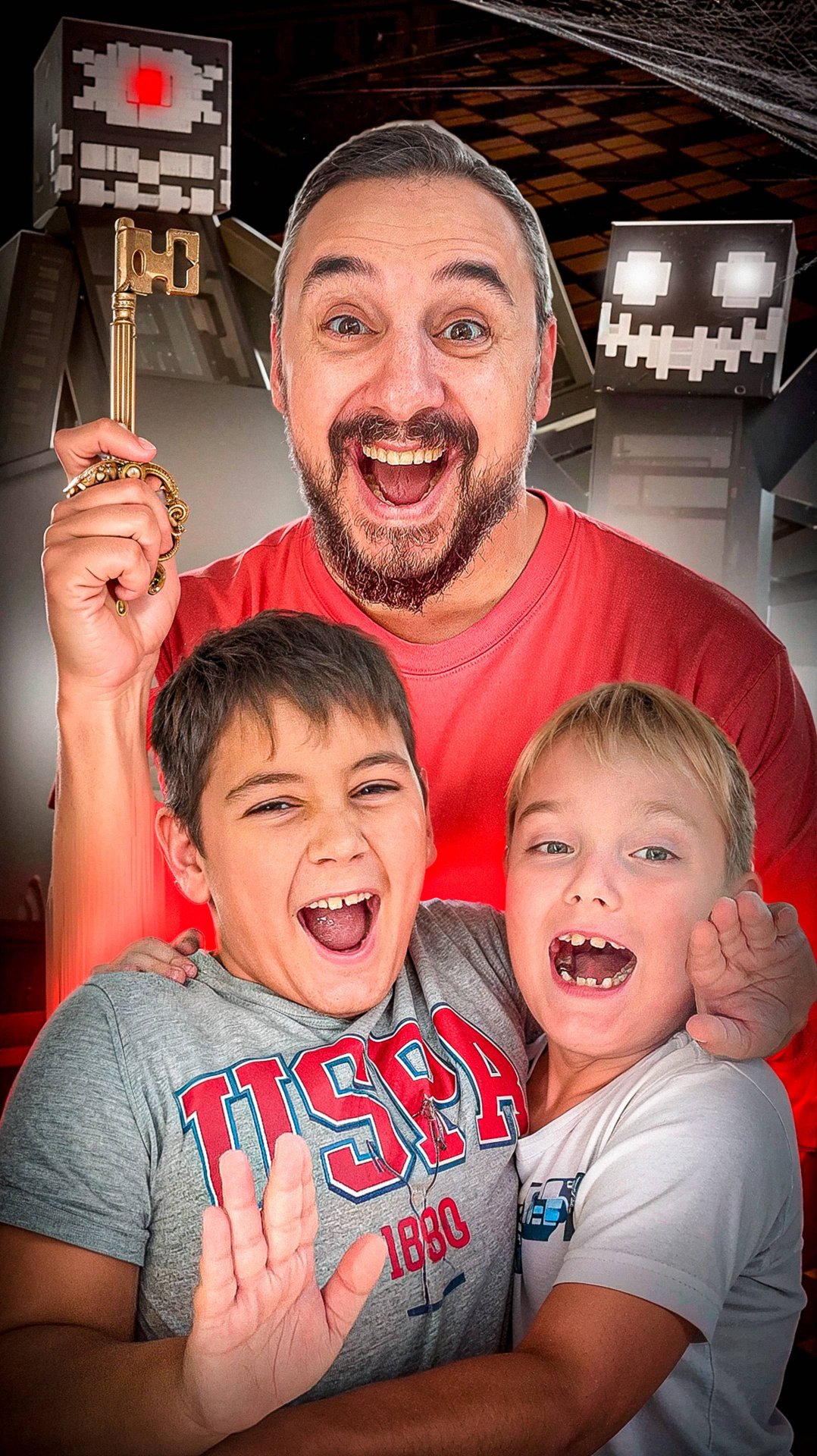 ПОБЕГ ОТ МОНСТРОВ В MINECRAFT! КТО НЕ ВЛЕЗЕТ В ШКАФ — УМРЁТ? 😨